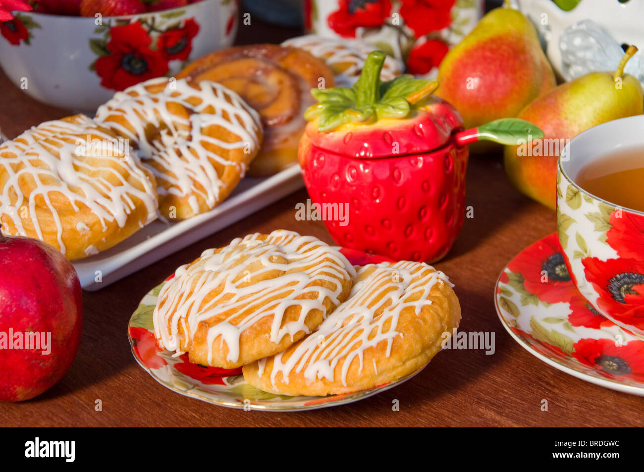 Danish pastry icing hi-res stock photography and images - Alamy