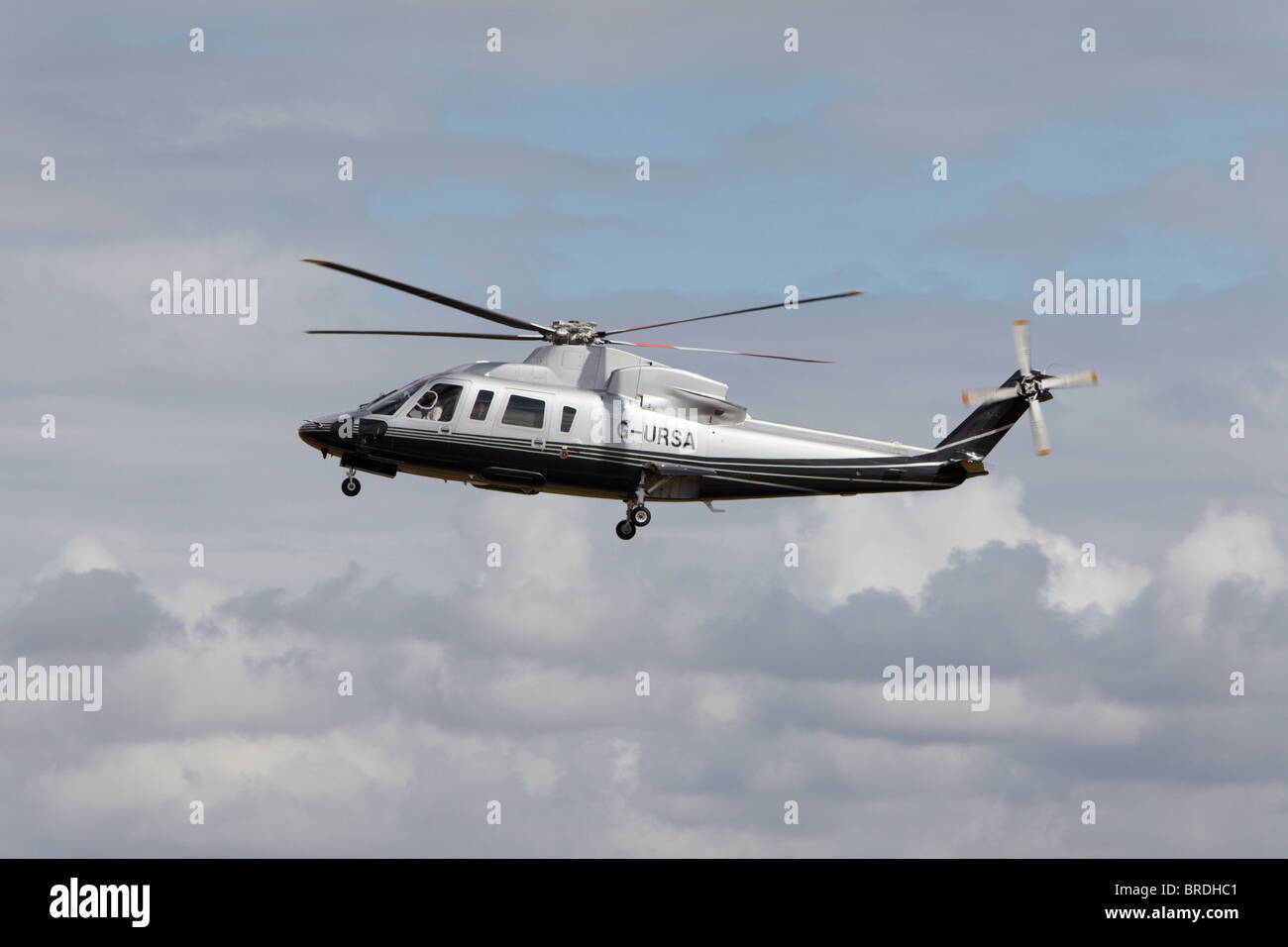 Approach Helicopter High Resolution Stock Photography and Images - Alamy