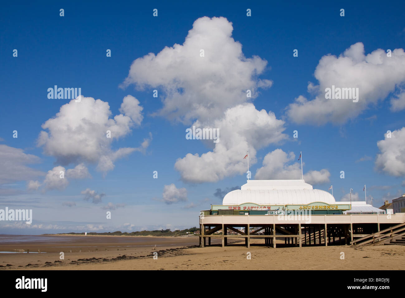 Burnham-on-sea pier, Britain's shortest pier, at low tide Stock Photo ...