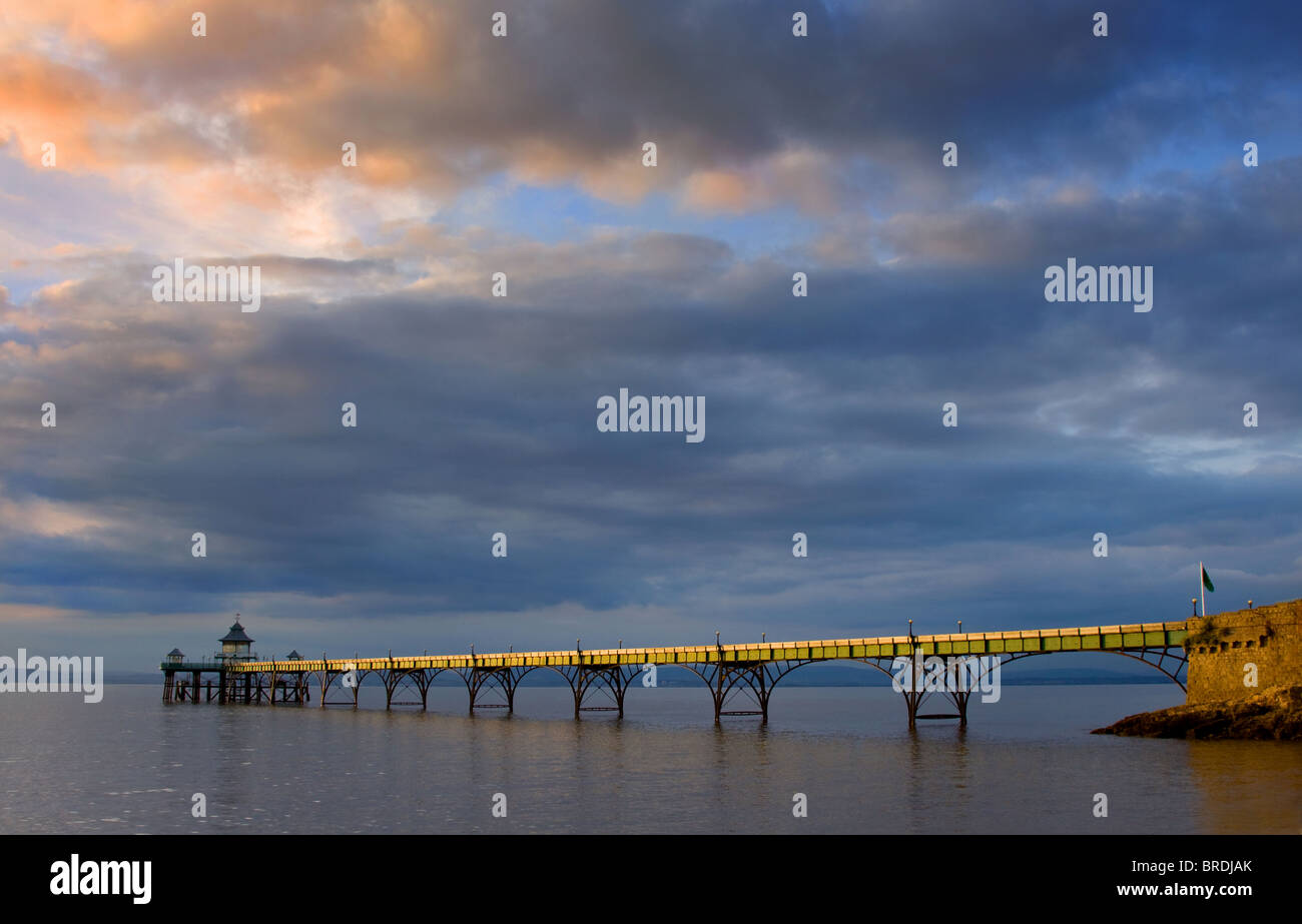 Evening light on Clevedon Pier Stock Photo - Alamy
