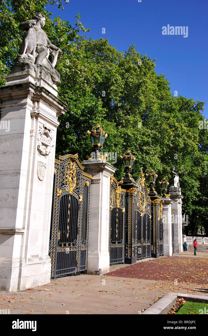 The Canada Gate and Canada Memorial, The Green Park, City of ...