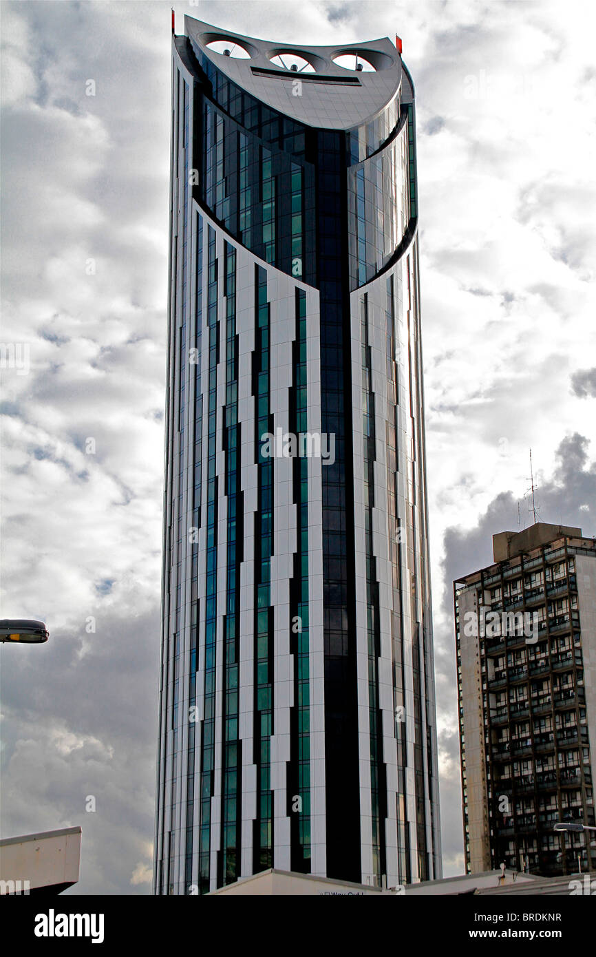 Strata tower hi-res stock photography and images - Alamy