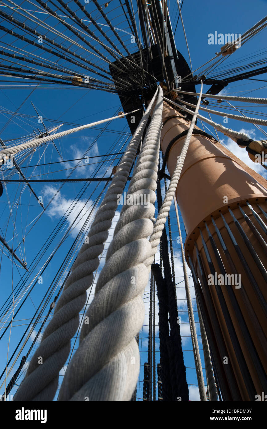 Hemp Rope Rigging HMS Victory, Portsmouth Historic Dockyard, England ...