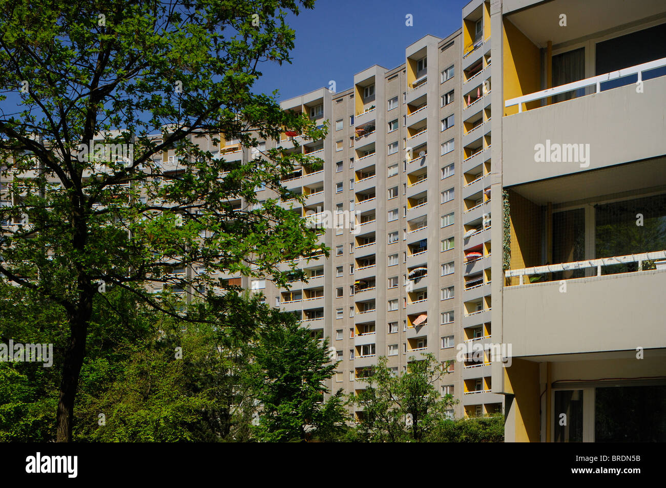 Gropiusstadt, Gropius City, 18-storey apartment building by Walter ...