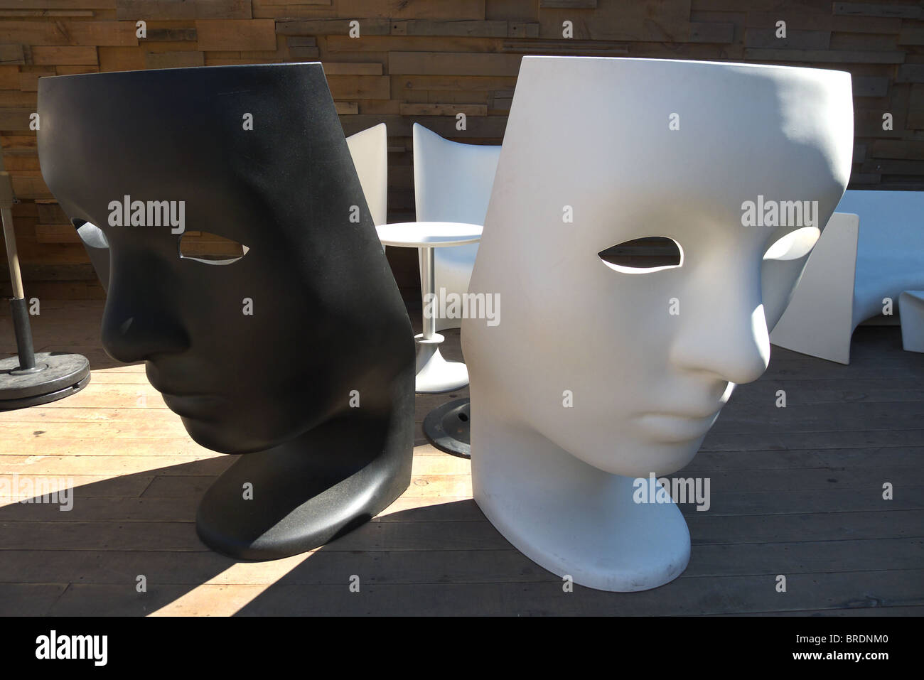 Weird chair design hi-res stock photography and images - Alamy