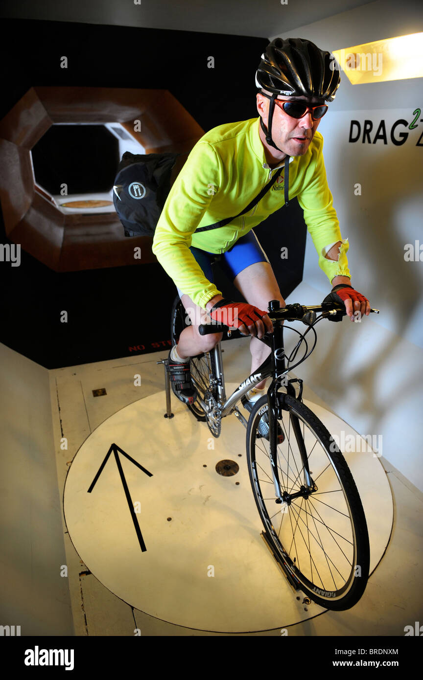 Bike wind tunnel hi-res stock photography and images - Alamy