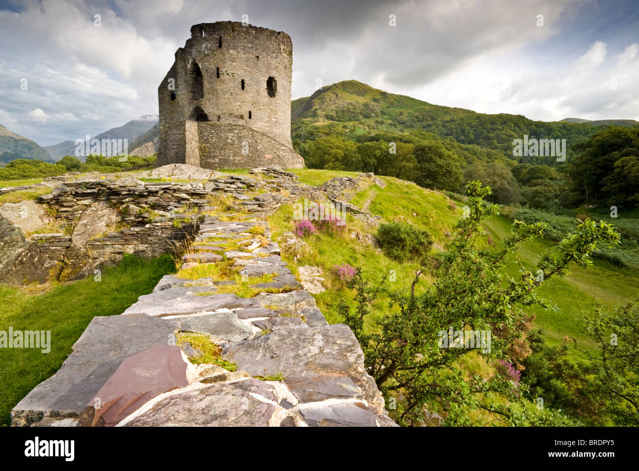 Dolbadarn Castle, Llanberis Pass, Gwynedd, Snowdonia National Park ...