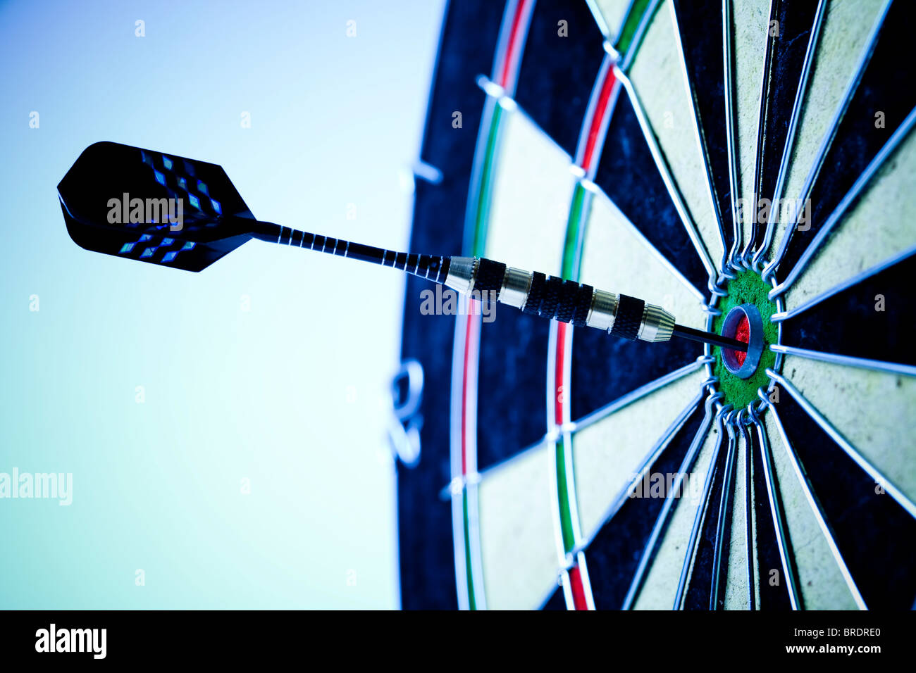 Dartboard bullseye hi-res stock photography and images - Alamy