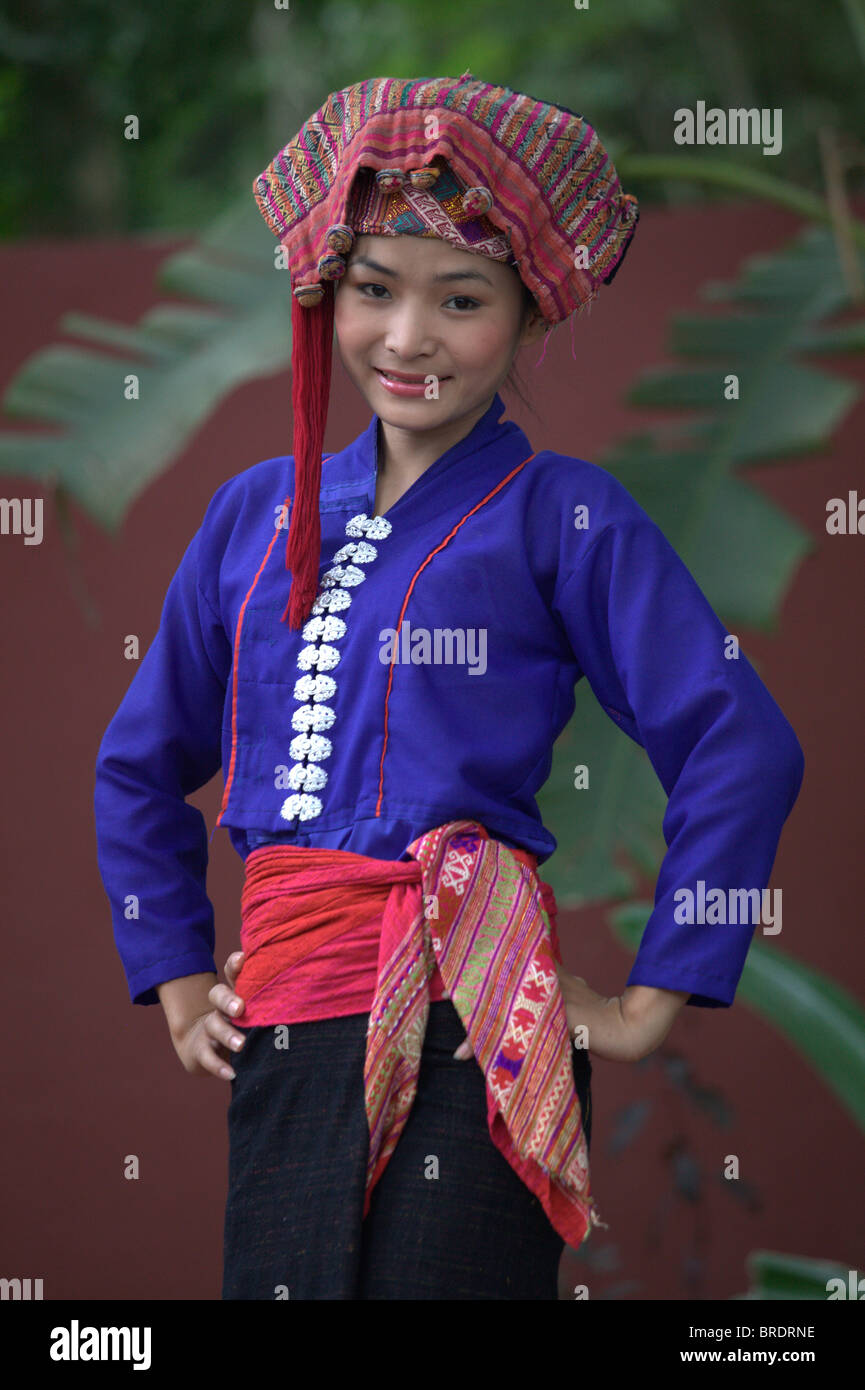 Young Laos People showing off National Costume Stock Photo - Alamy