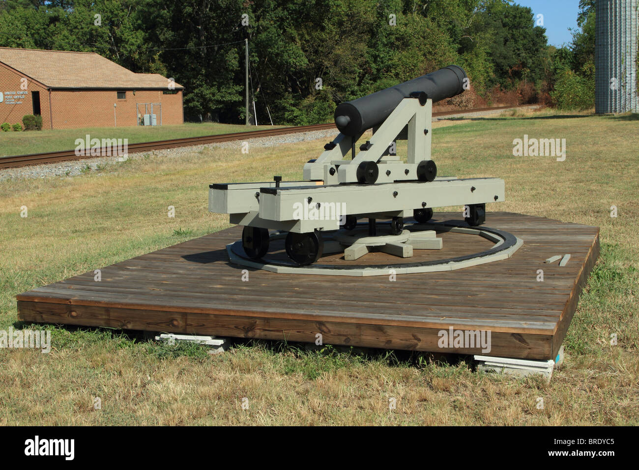Cannon on stand Stock Photo - Alamy