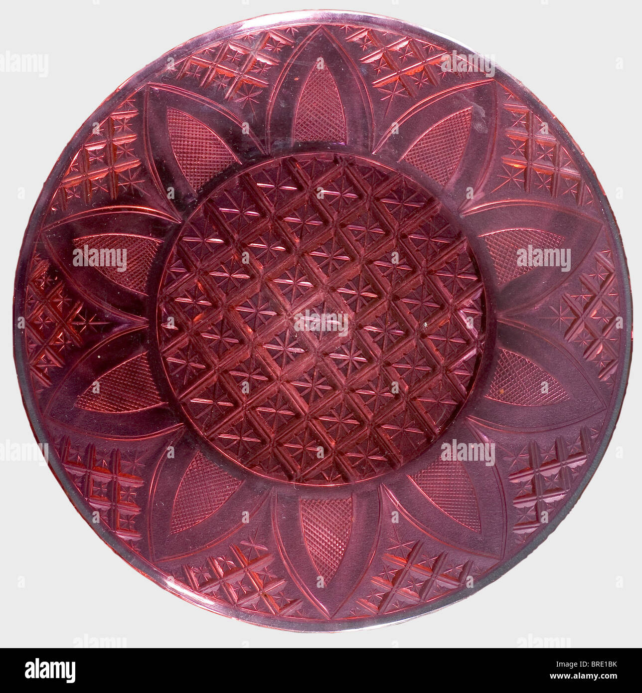 Six crystal glass plates from the "Golden Ruby" dessert service ...