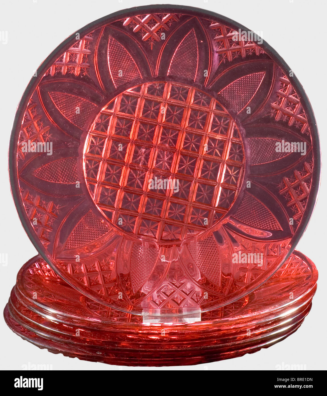 Six crystal glass plates from the "Golden Ruby" dessert service ...