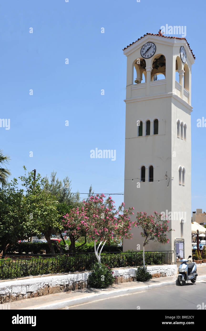 Busy resort hi-res stock photography and images - Alamy