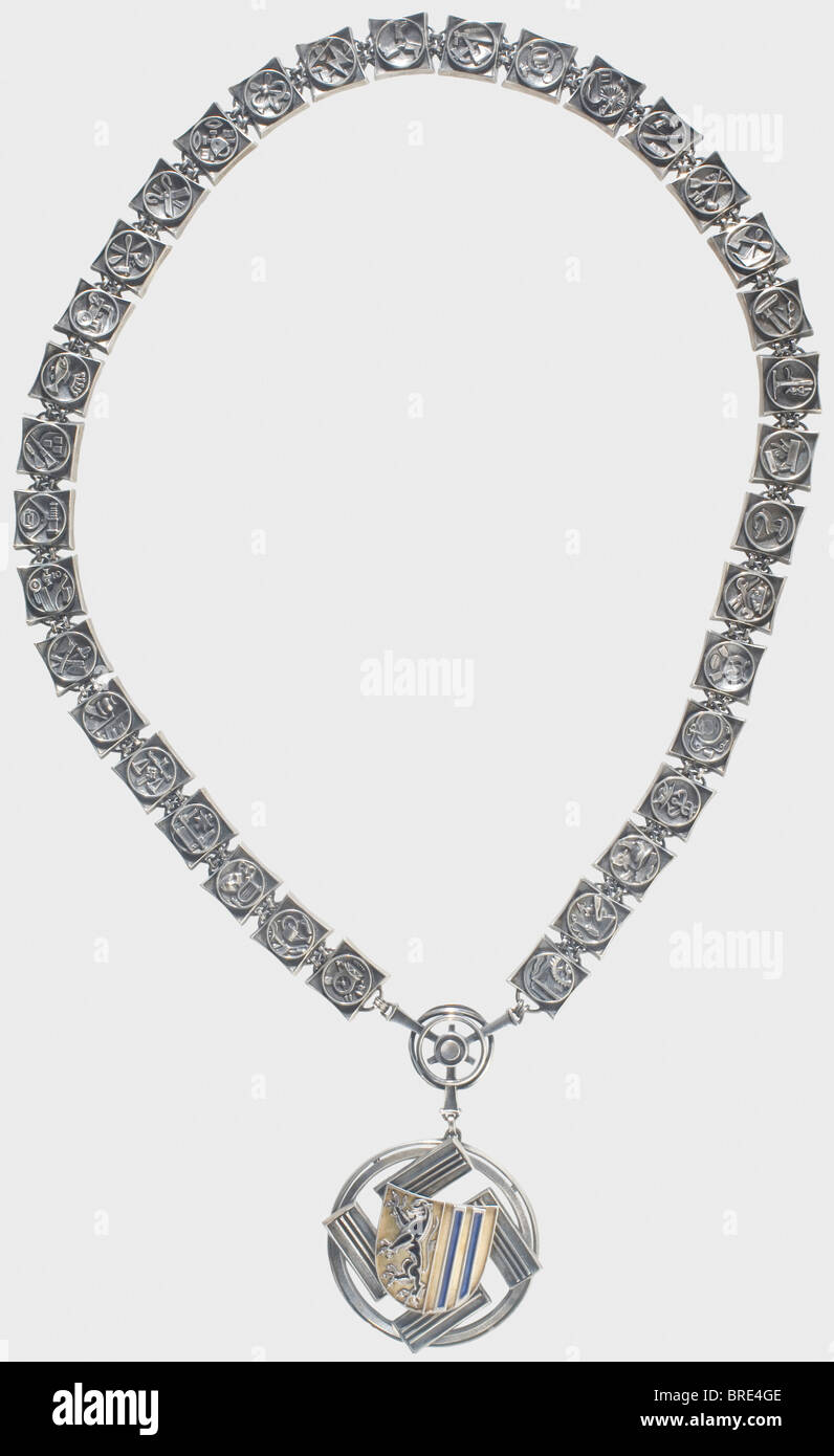 The Lord Mayor's chain of the City of Leipzig, 1933 - 1945 Silver. 35 ...