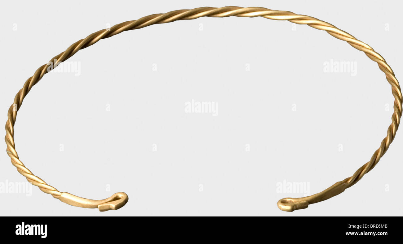 A Celtic golden swan neck torque, Central Europe, 2nd/1st century B.C ...