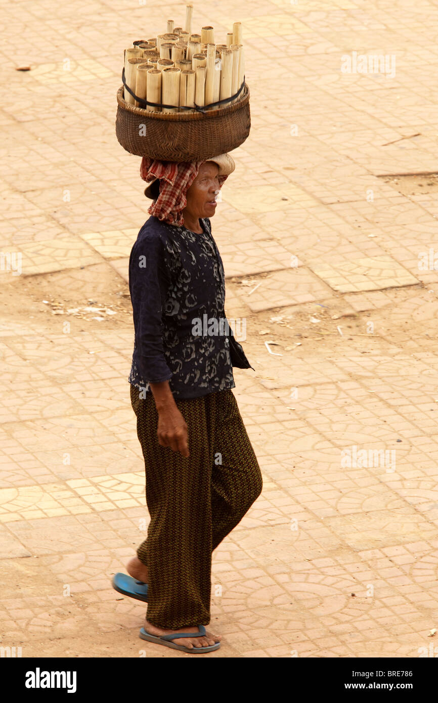 People at Water Festival, Phnom Penh, Cambodia Stock Photo - Alamy