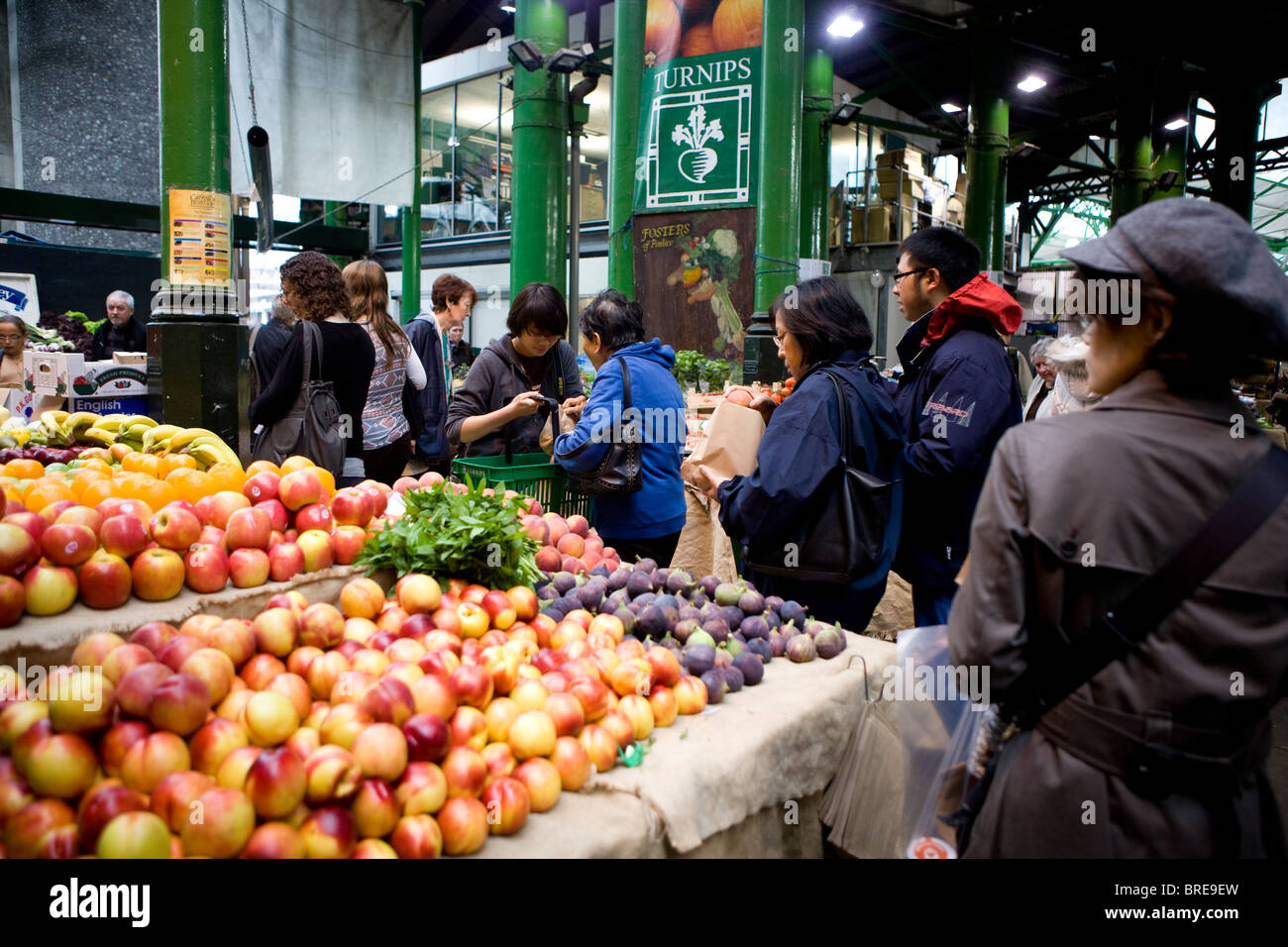 Turnips market hi-res stock photography and images - Alamy