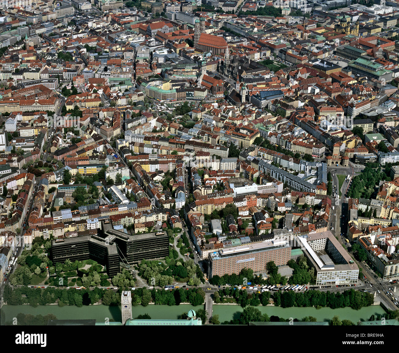 Aerial picture, city centre of Munich, Deutsches Museum at front ...