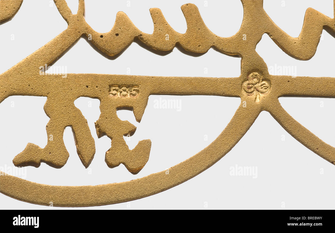 Kaiser Wilhelm II, a gift brooch Kaiser's monogram in gold brocade ...