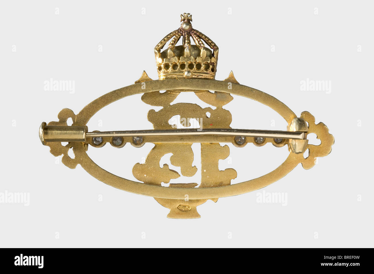 The tsars crown backed with red enamel transverse pin hi-res stock ...