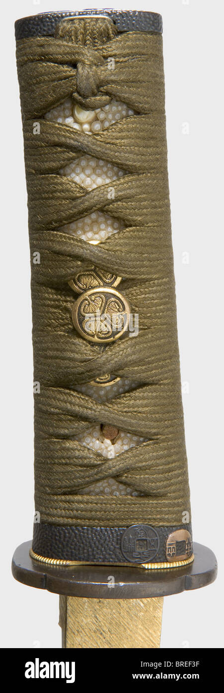 A tanto, Japan, blade dating from the early Koto period Blade hira ...