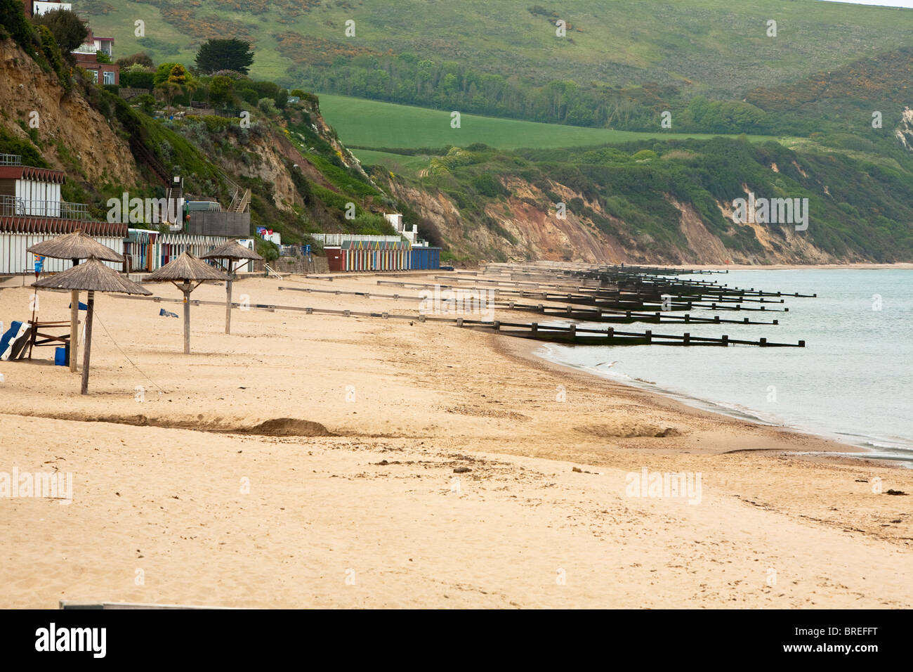 Looking along the beach at Swanage away from the town centre showing ...