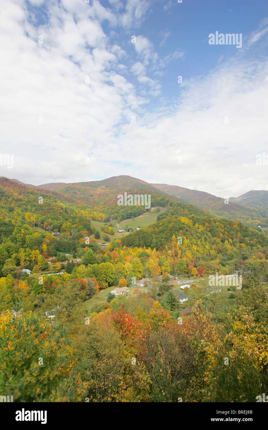 colorful fall photos from the Great Smoky Mountains National Park with ...