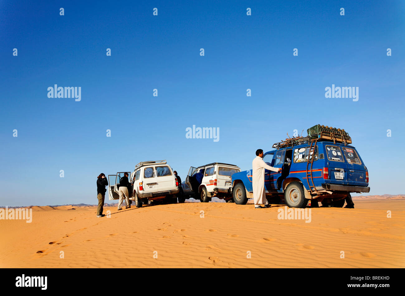 Four wheel drive safari into the Sahara Desert, Libya Stock Photo - Alamy