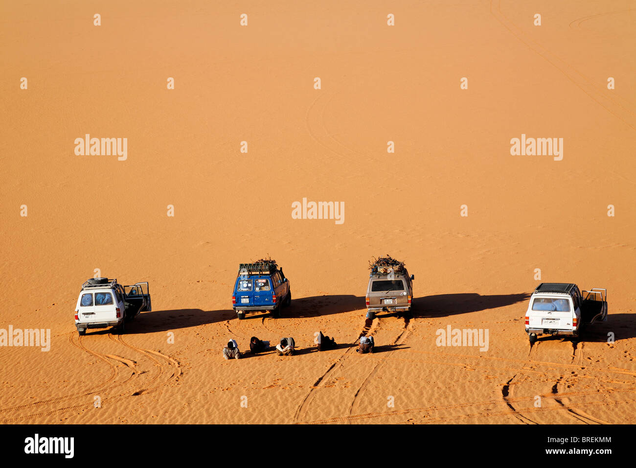 Four wheel drive safari into the Sahara Desert, Libya Stock Photo - Alamy