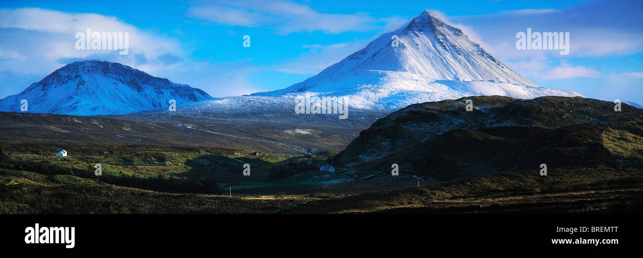 Mount Errigal And Muckish Mountain, Co Donegal, Ireland Stock Photo - Alamy