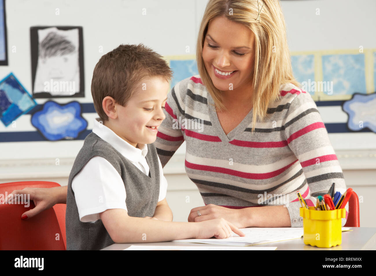 Primary school pupil hi-res stock photography and images - Alamy