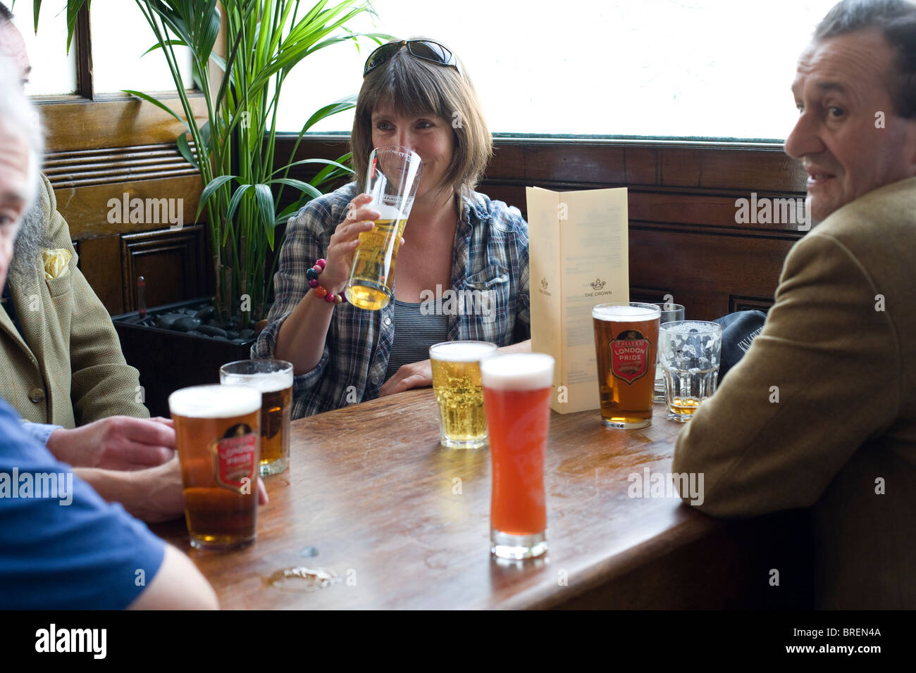 The Crown a popular pub for beer and food in Islington London. Real ale ...