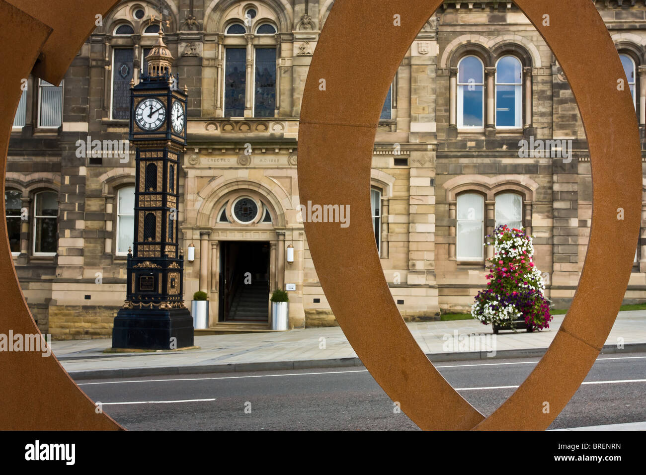 Public art sculpture john creed hi-res stock photography and images - Alamy
