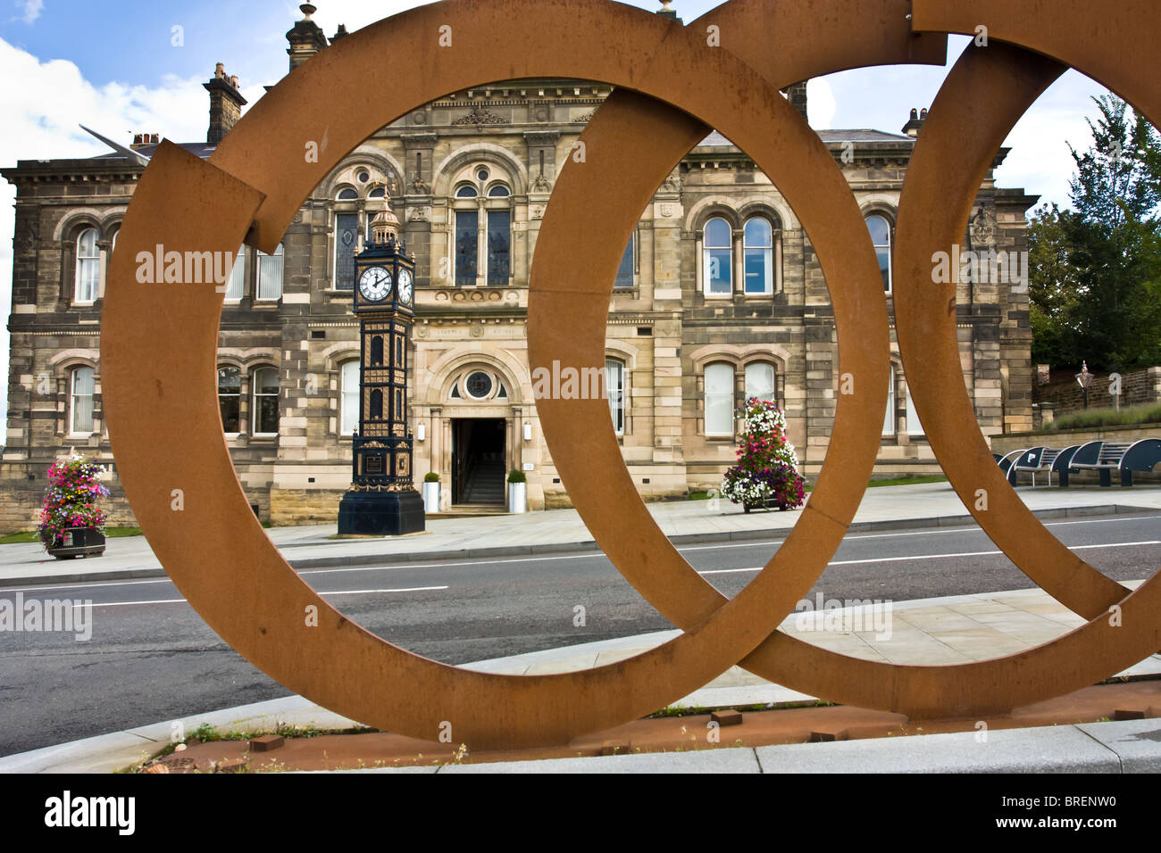 Public Art Sculpture by John Creed called Acceleration located outside ...