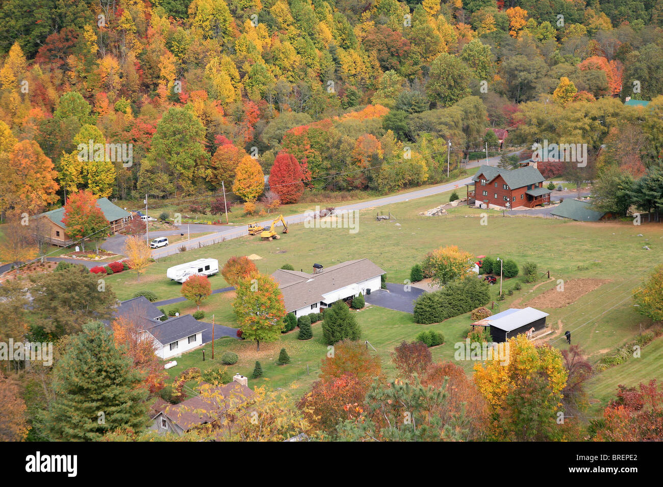 colorful fall photos from the Great Smoky Mountains National Park with ...