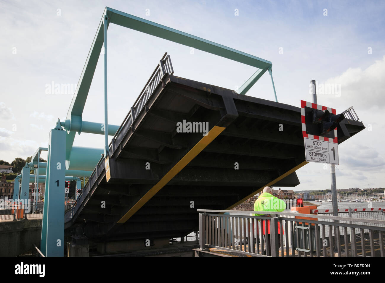 Cardiff barrage swing bridge hi-res stock photography and images - Alamy