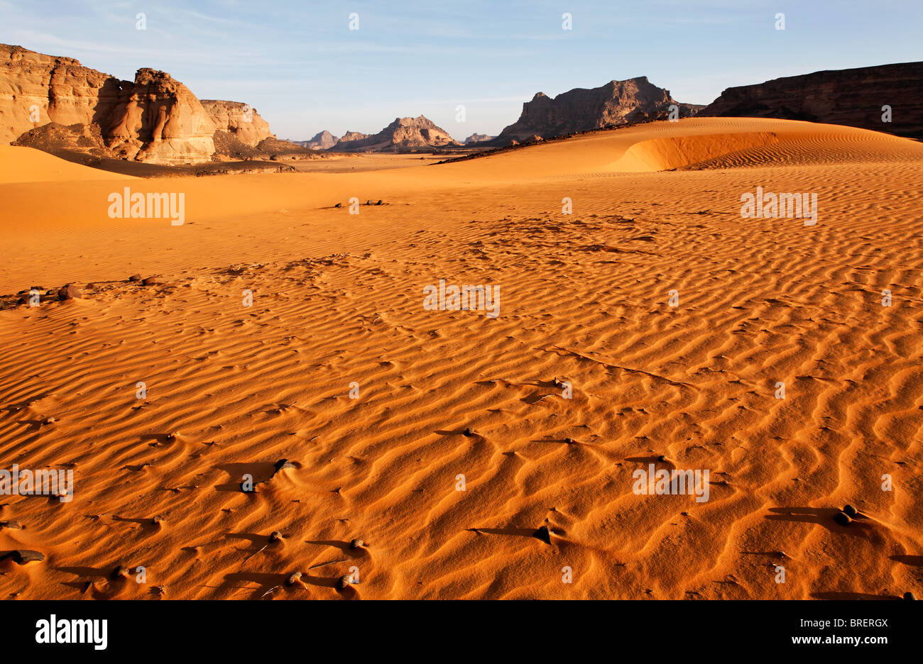Sand dunes in the Akakus Mountains, Sahara Desert, Libya Stock Photo ...