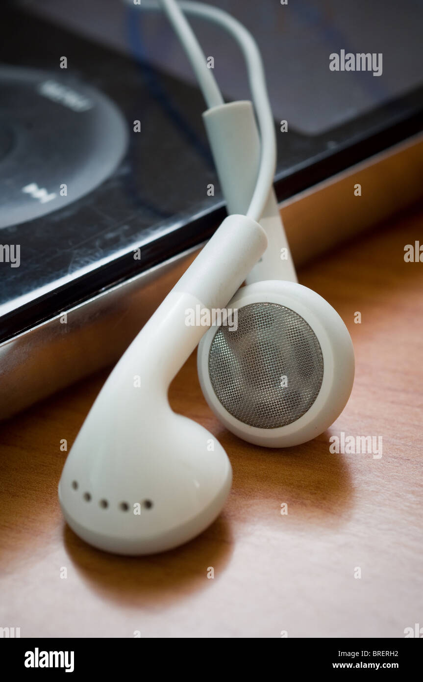 Personal stereo hi-res stock photography and images - Alamy