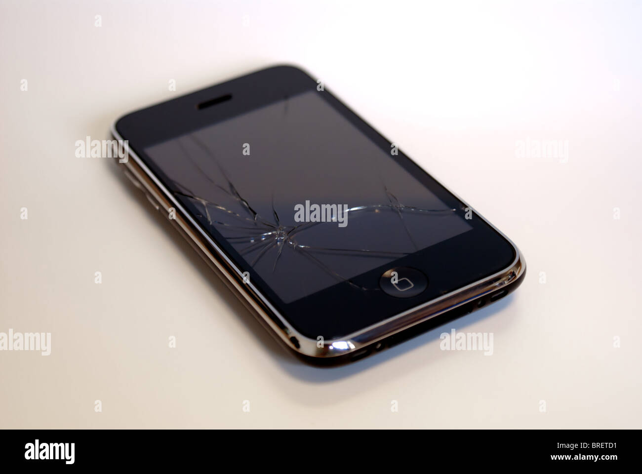 Iphone 4s White Cracked