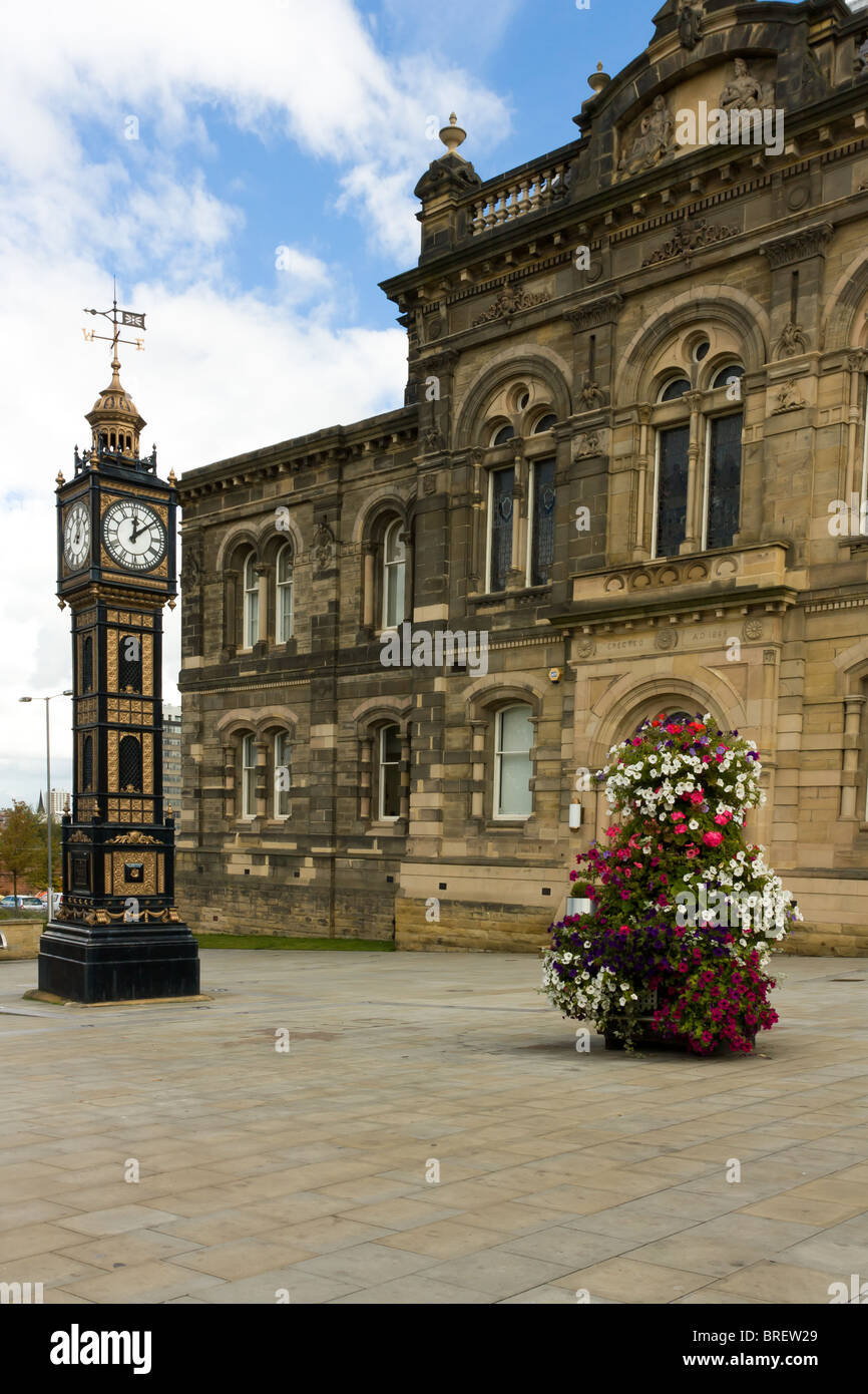 Gateshead old Town hall with little Ben and flower display outside ...