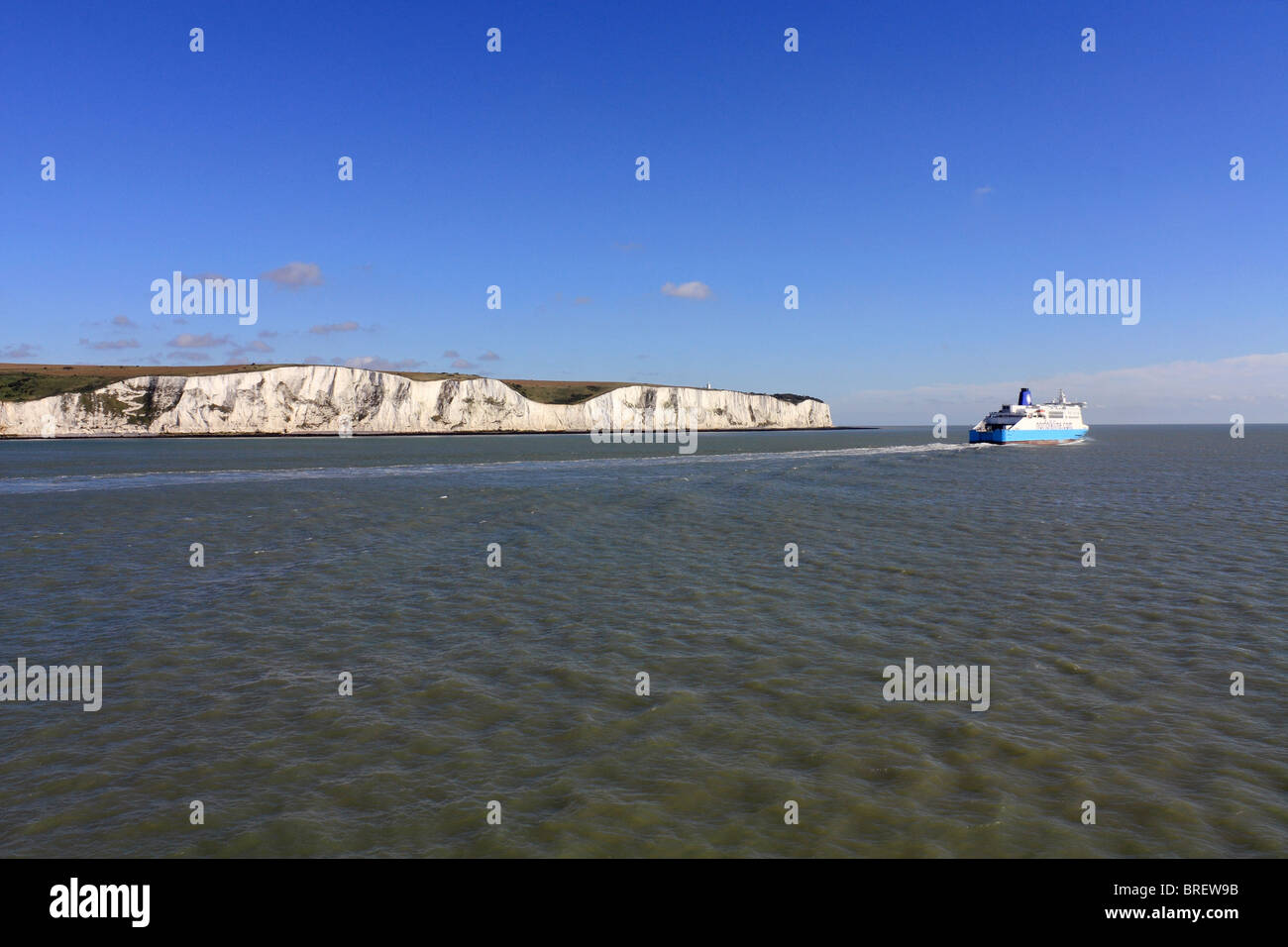 English channel calais dover hi-res stock photography and images - Alamy
