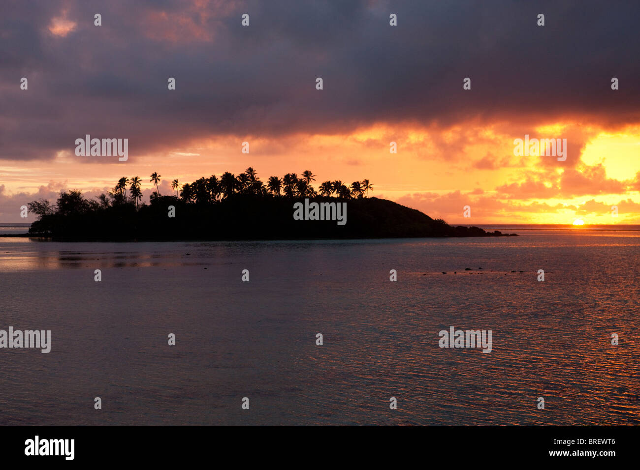 Sunrise on Rarotonga in the Cook Islands Stock Photo - Alamy