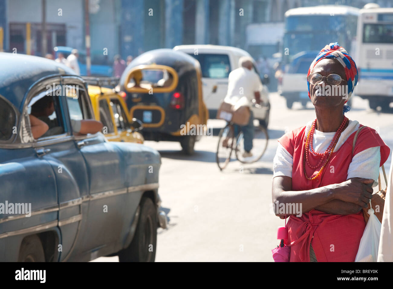 Havana traffic pollution hi-res stock photography and images - Alamy