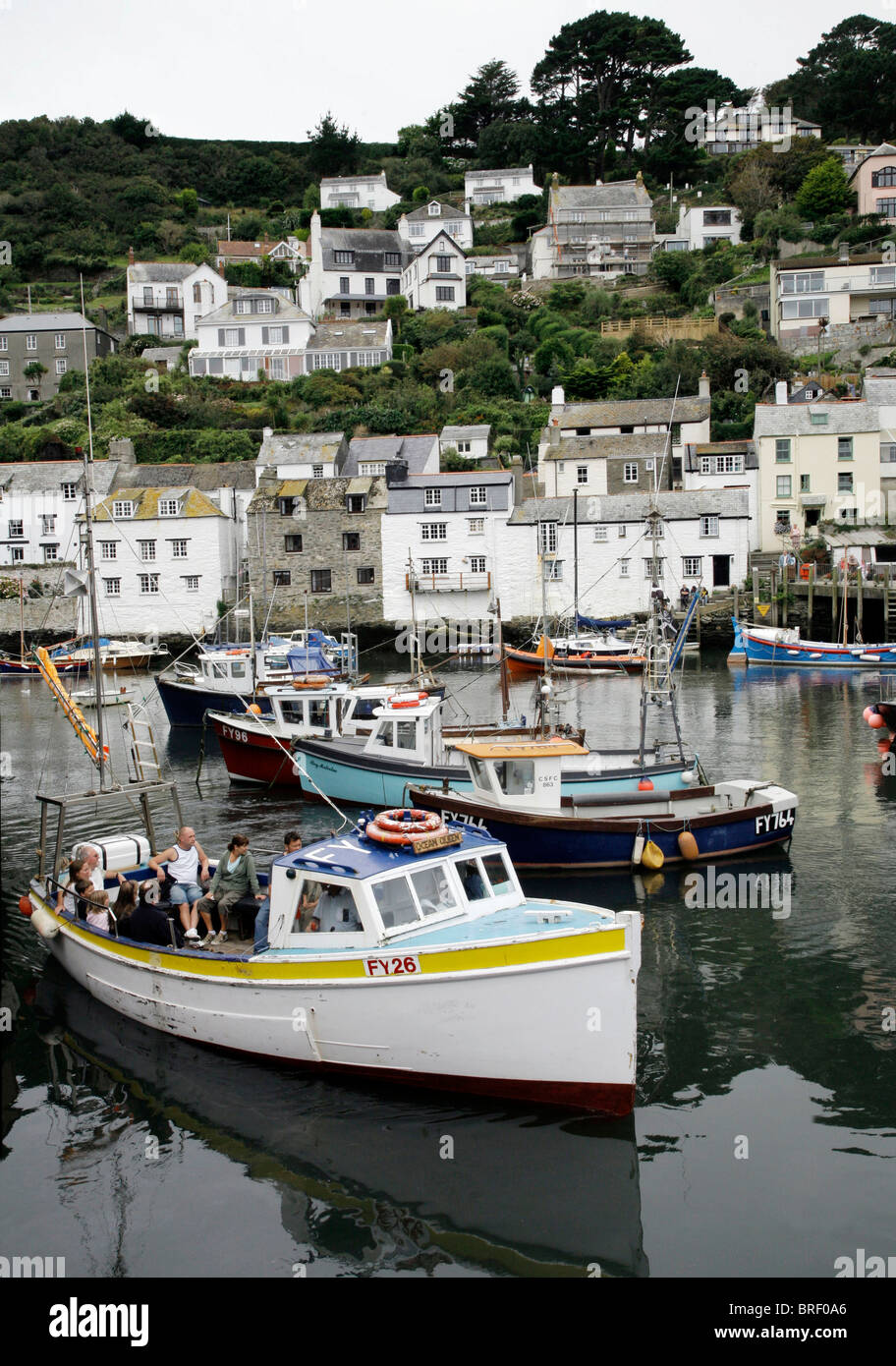 Harbours cornwall hi-res stock photography and images - Alamy