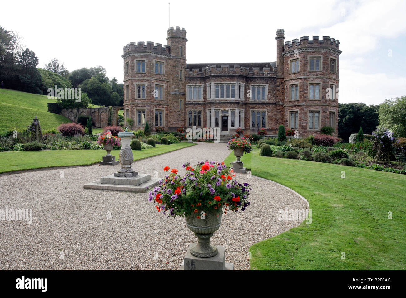 Mount edgcumbe house hi-res stock photography and images - Alamy