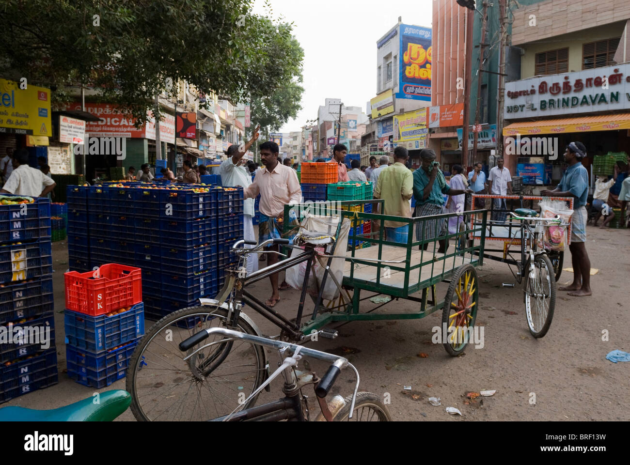 Tamilnadu street hi-res stock photography and images - Alamy