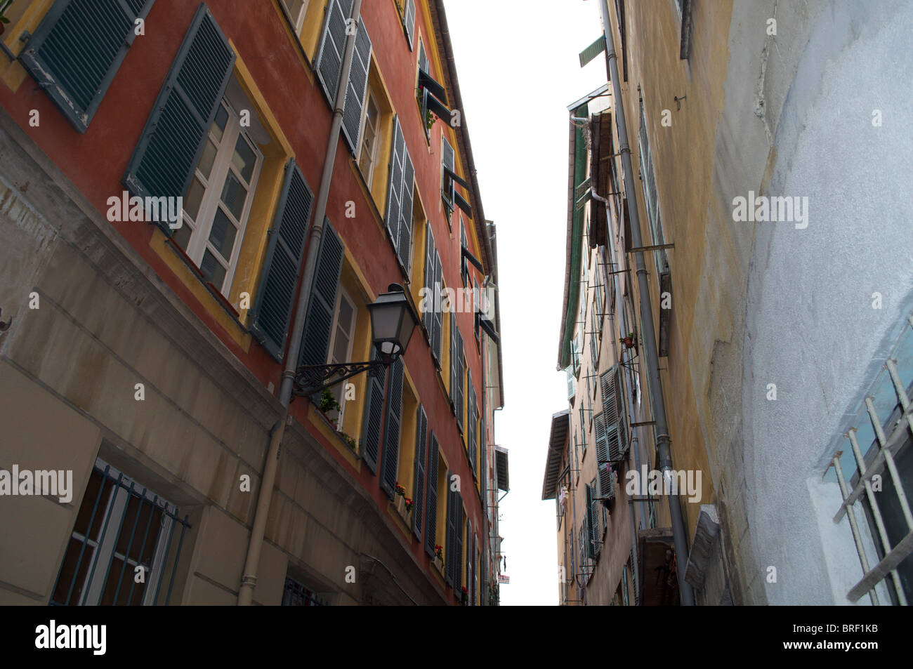 Street level hi-res stock photography and images - Alamy