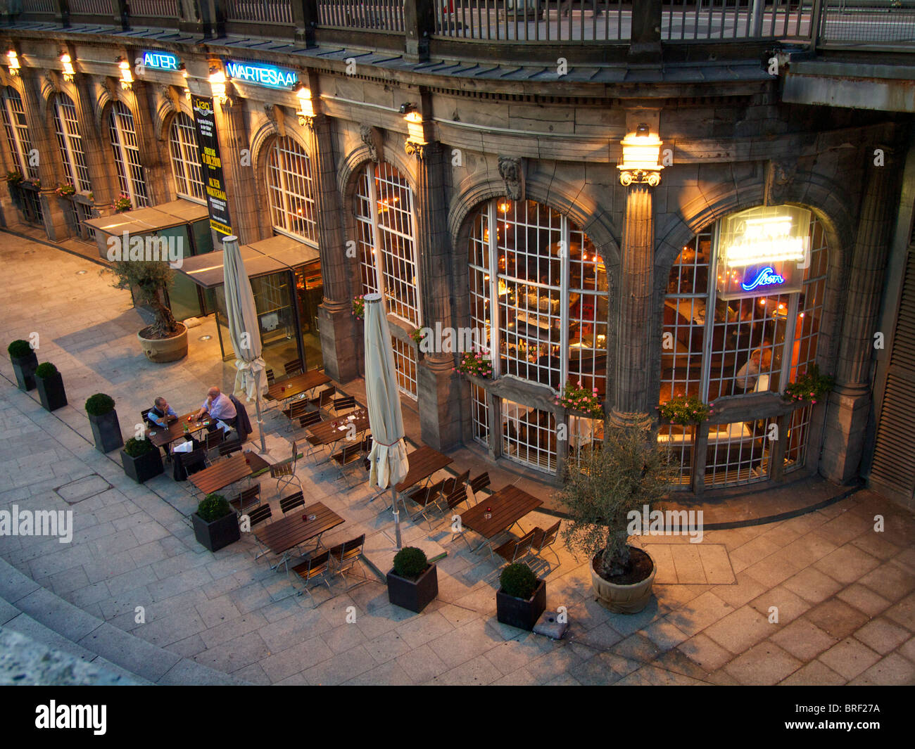 Cafe Alter Wartesaal under the Cologne central train station. NRW ...