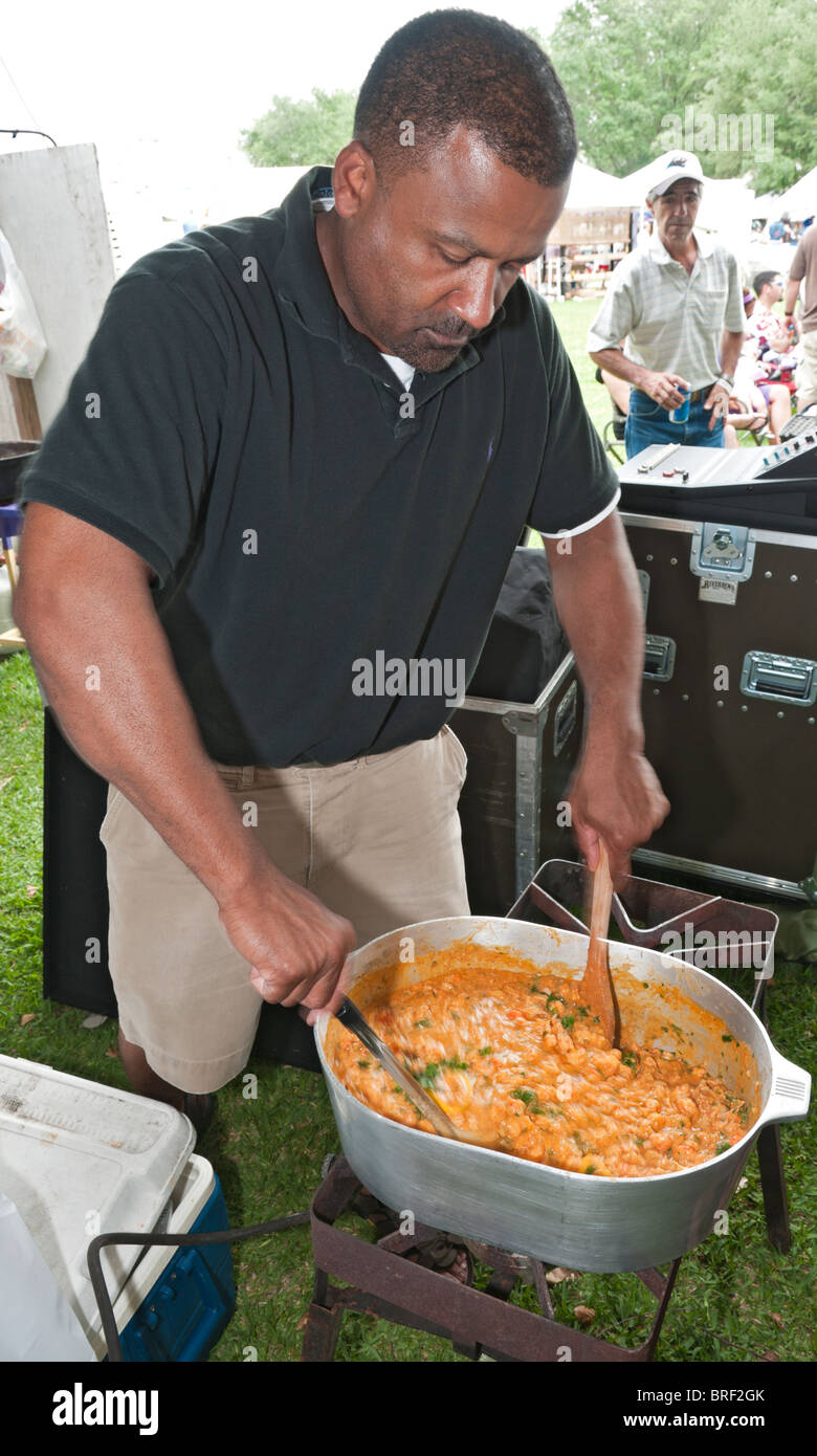 Breaux bridge crawfish festival hi-res stock photography and images - Alamy
