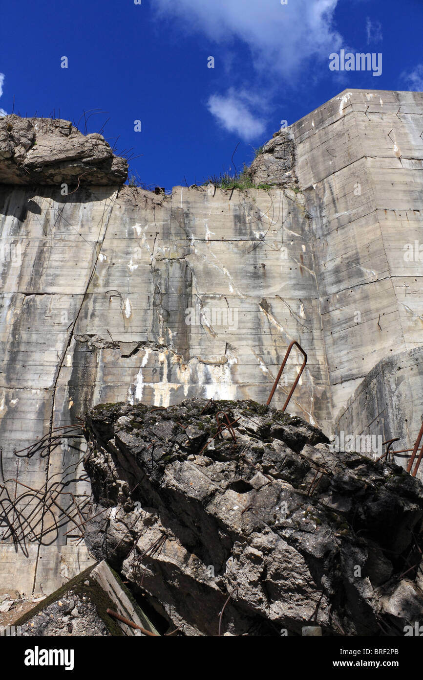 The Blockhaus at Eperlecques, a giant concrete bunker, is the V2 launch ...